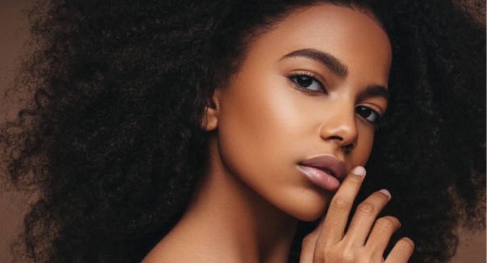 山梨のメイクレッスンおすすめ人気3選！口コミ評判のレッスンを厳選【2025最新】 | メイクレッスン比較ナビ